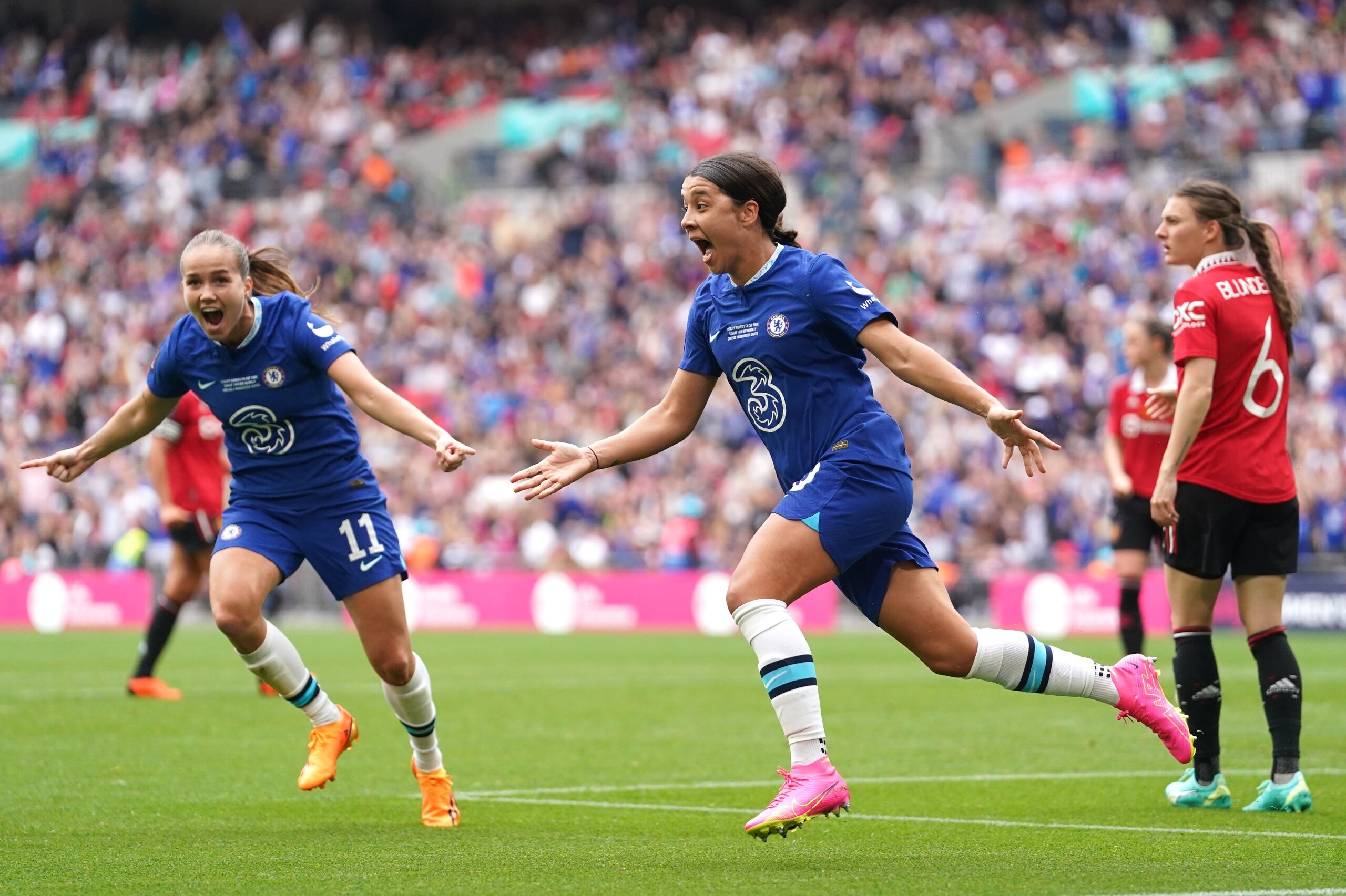 Chelsea Women are ice-cold "hybrid monsters" in their pursuit of ...
